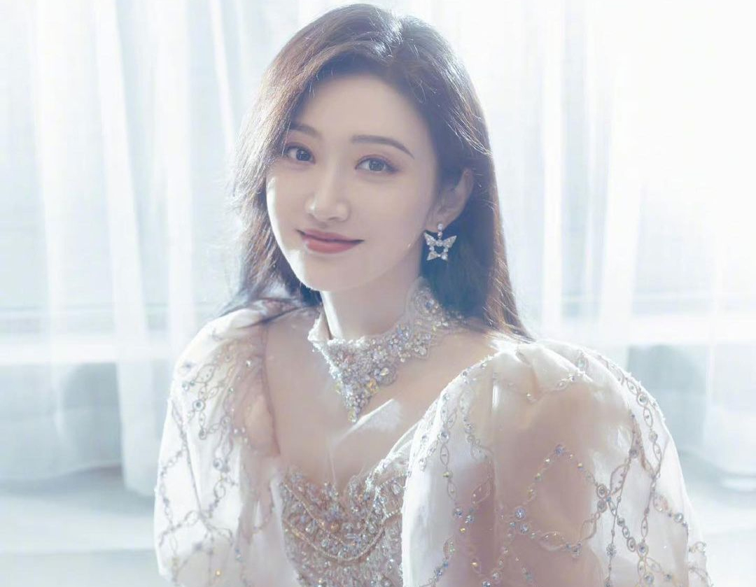 Nhiều sao Hoa ngữ suy tàn vì quảng cáo sai sự thật - Tuổi Trẻ Online