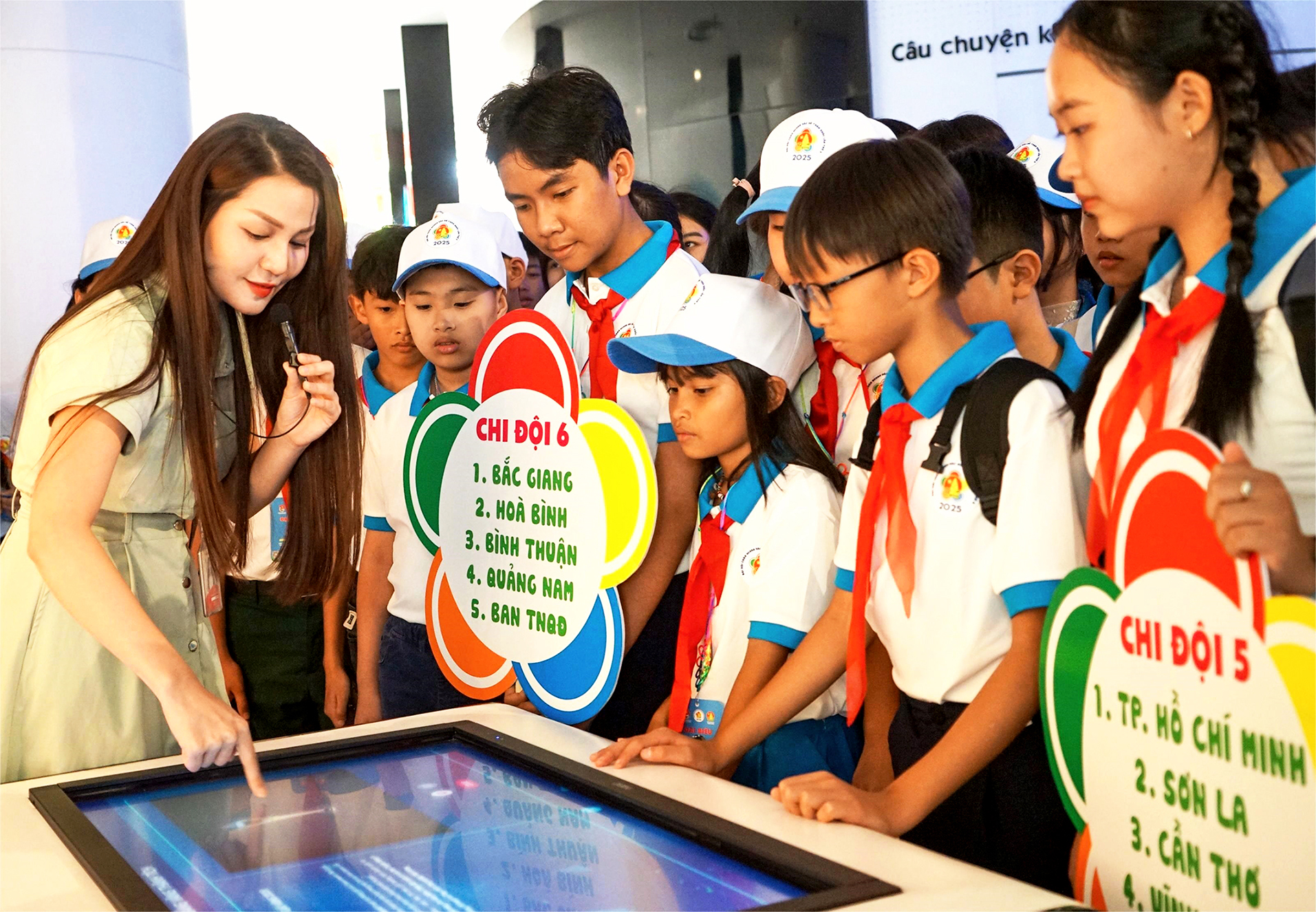 Cậu học trò vươn lên trong côi cút, thành Cháu ngoan Bác Hồ toàn quốc ...