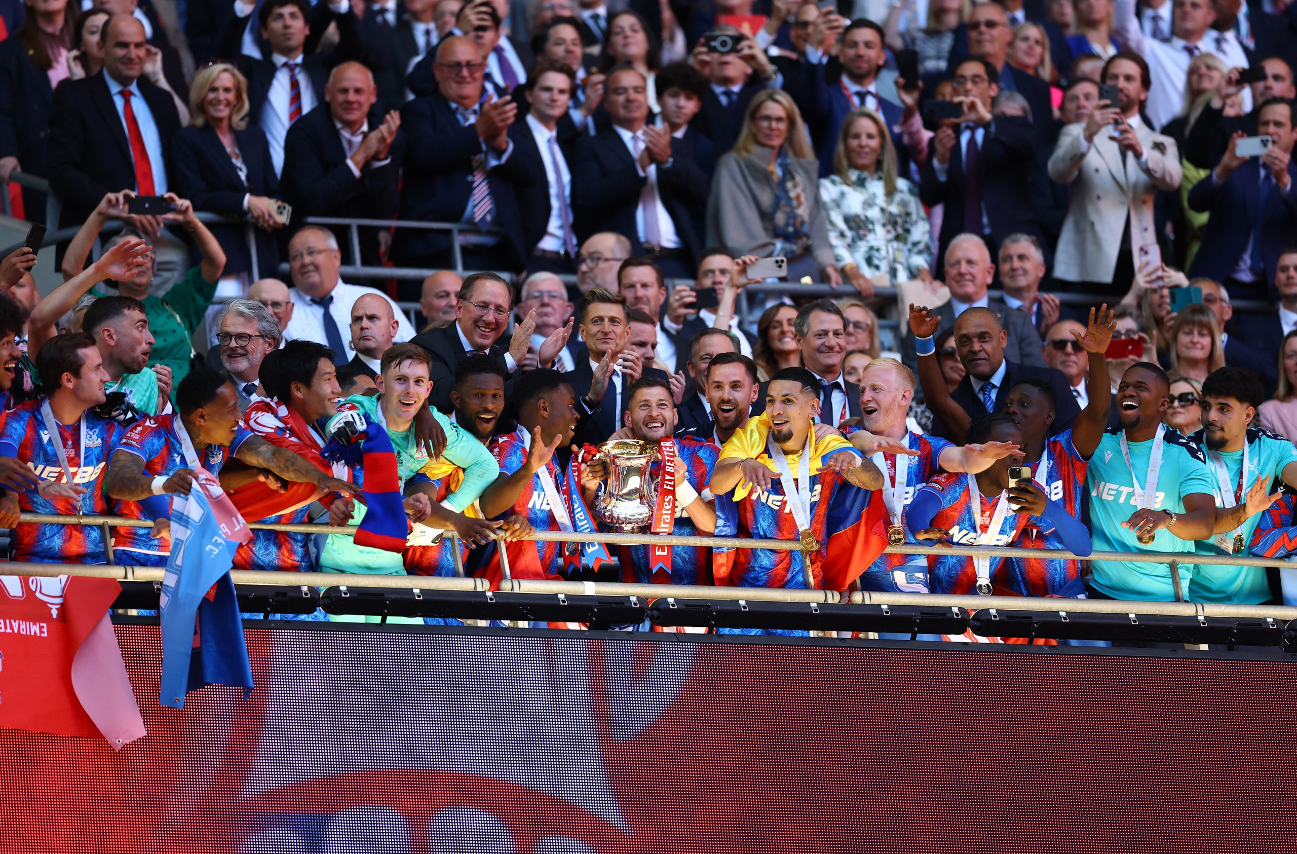 Đánh bại Man City, Crystal Palace vô địch FA Cup - Tuổi Trẻ Online