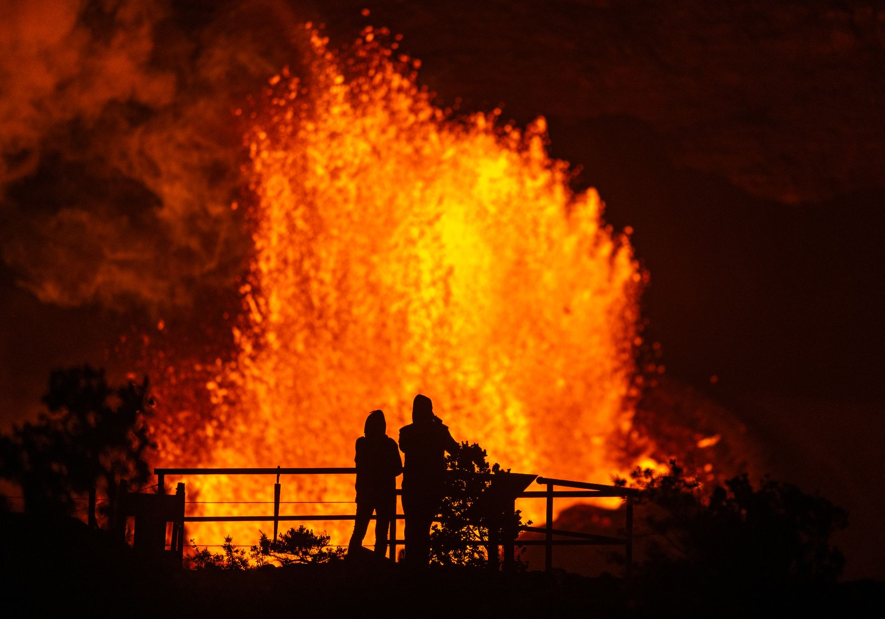 Rare images from Hawaii volcano eruption