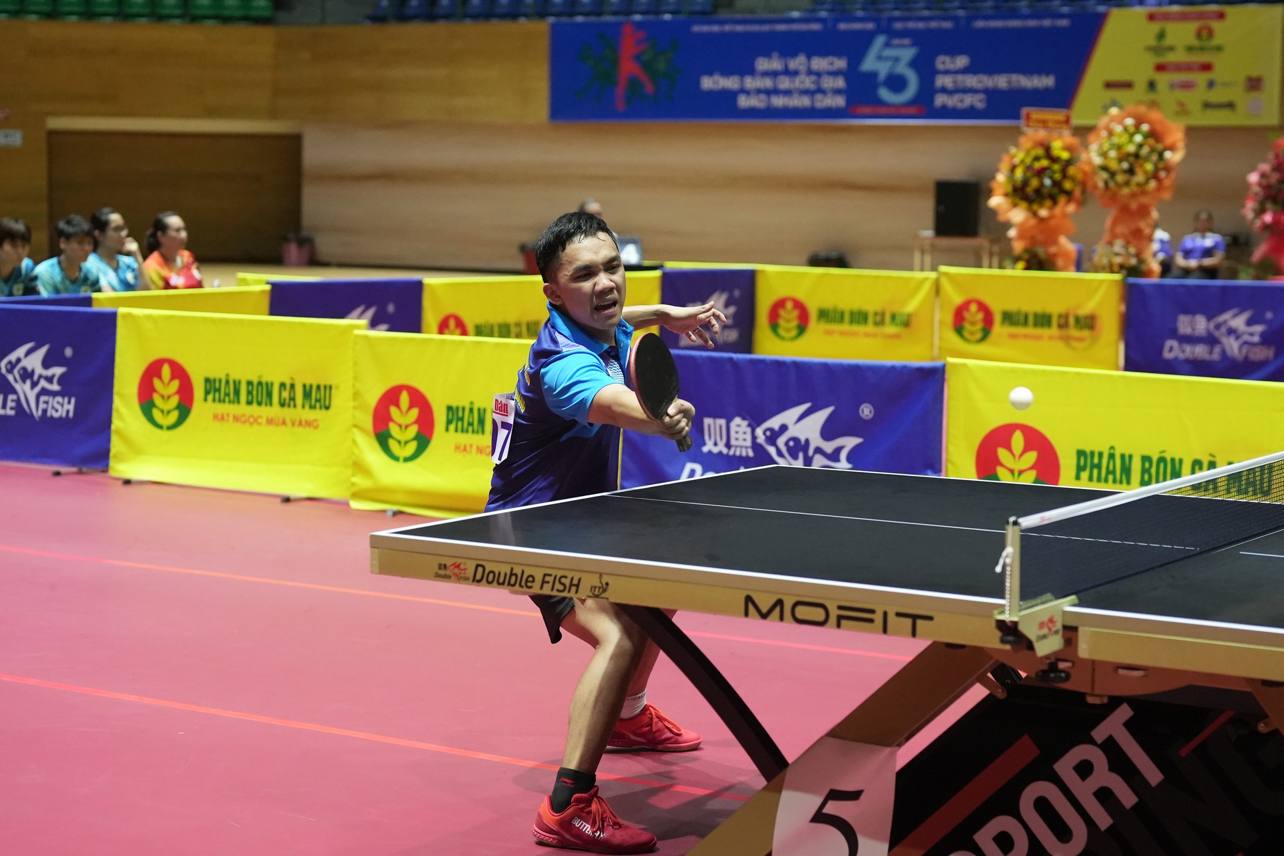 Soán ngôi Nguyễn Anh Tú, Đinh Anh Hoàng vô địch bóng bàn quốc gia ...