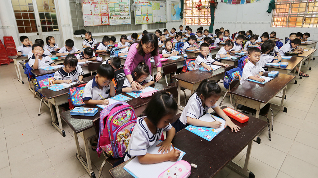 General Secretary To Lam: Teaching 2 sessions per day for free from the ...