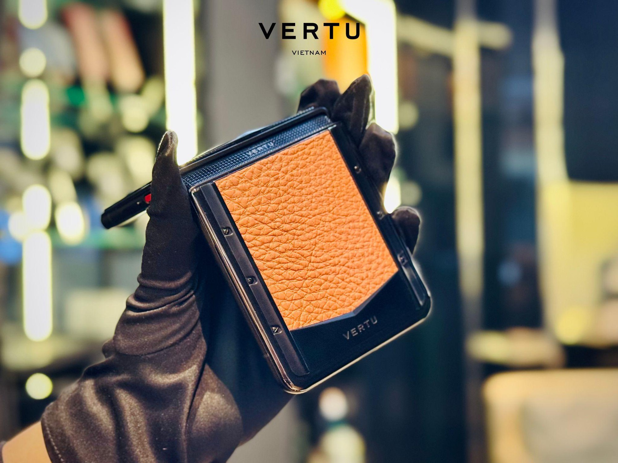 Vertu Việt Nam công bố giá điện thoại Quantum Flip - Tuổi Trẻ Online