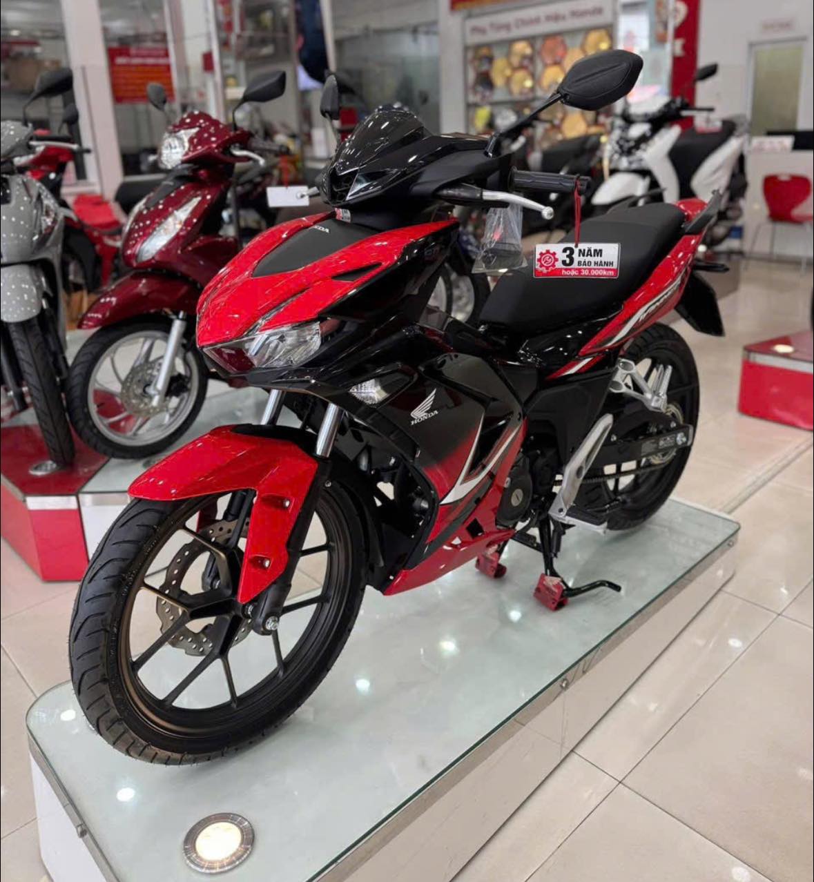 Honda Winner X giảm giá tới 16 triệu đồng, cạnh tranh quyết liệt Yamaha ...