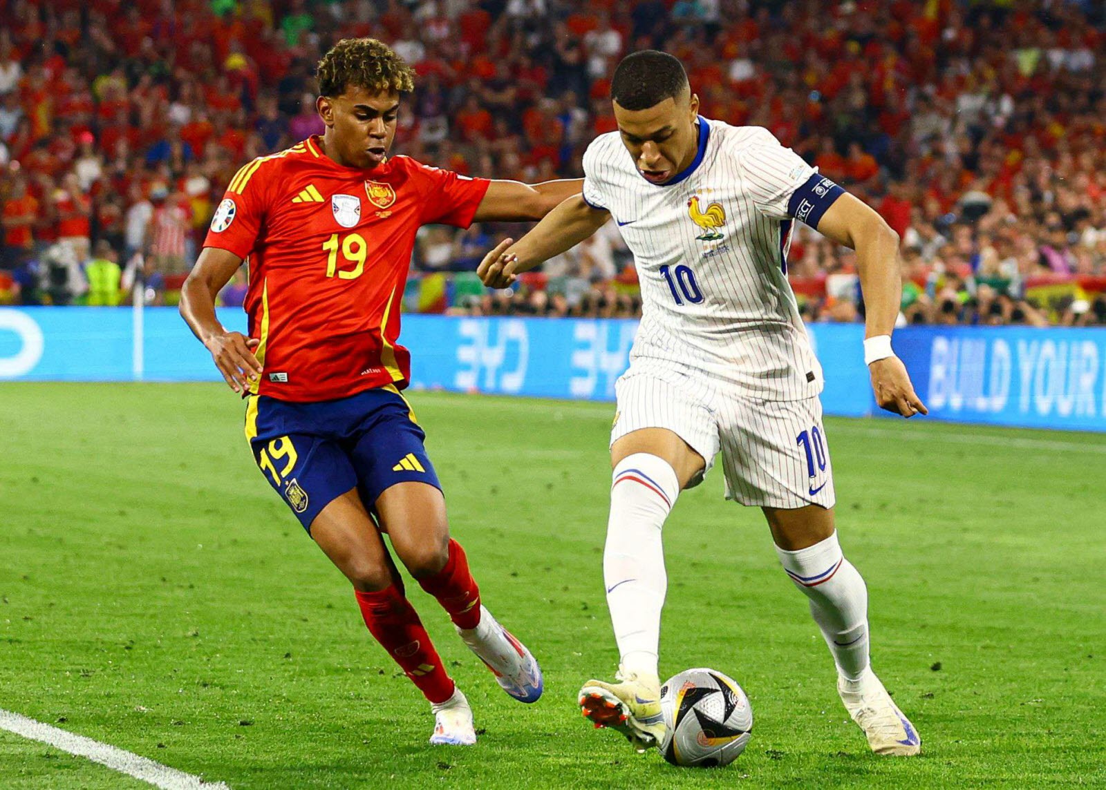 Las estadísticas muestran que Mbappé pierde cada vez que se enfrenta a Yamal