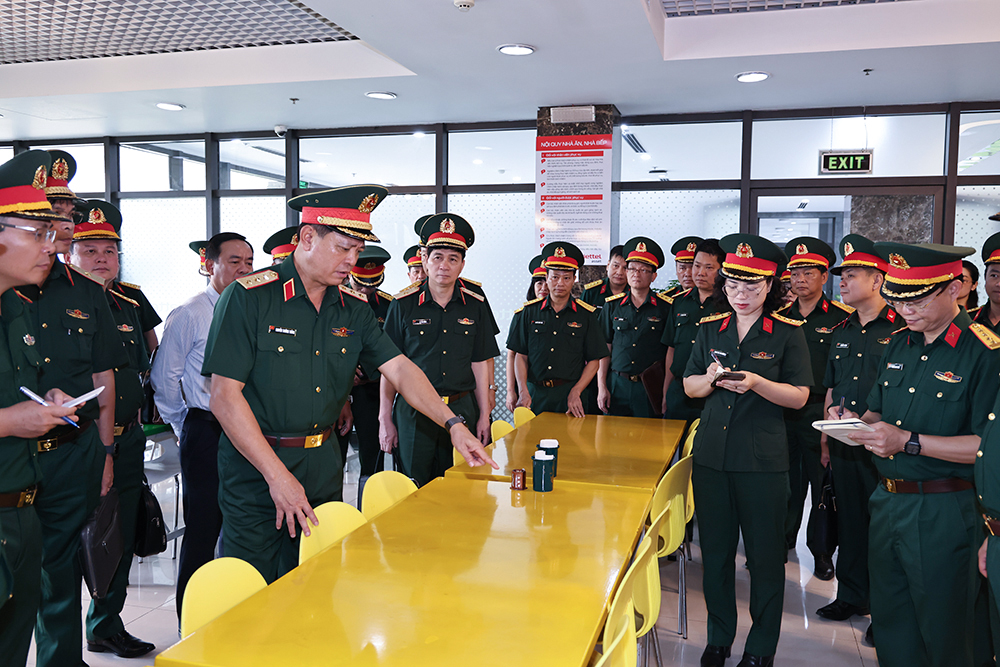 Vietnam prepares to welcome foreign military delegations for National ...