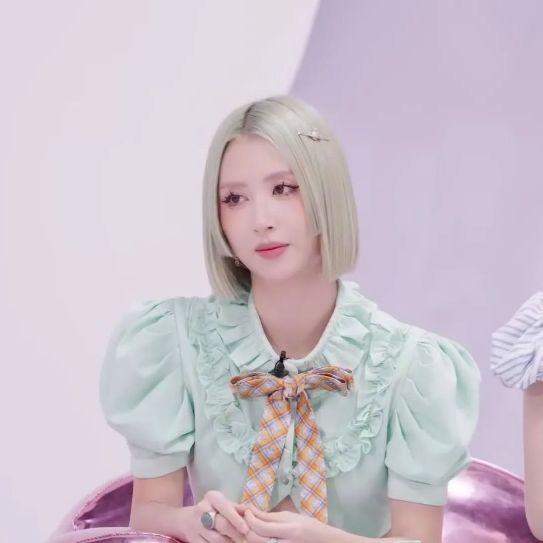 Quỳnh Anh Shyn ngày xưa là cô nàng nhiều người lấy hình để avatar khiến ...