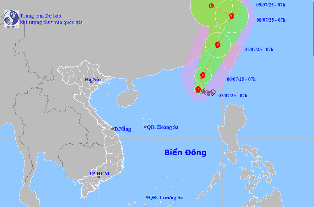 Tropical depression over East Vietnam Sea strengthens into storm Danas