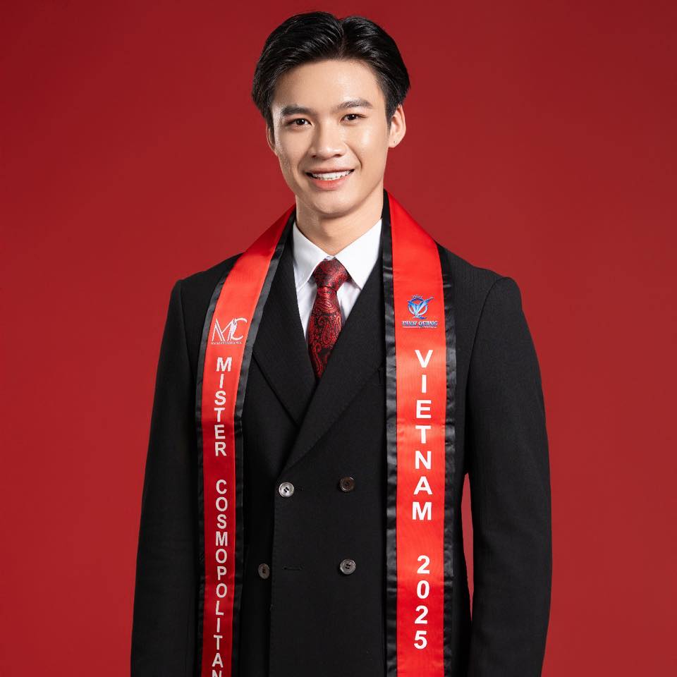 Người mẫu Mario Thành Tâm, Đinh Sỹ Tú thi nam vương quốc tế - Tuổi Trẻ ...