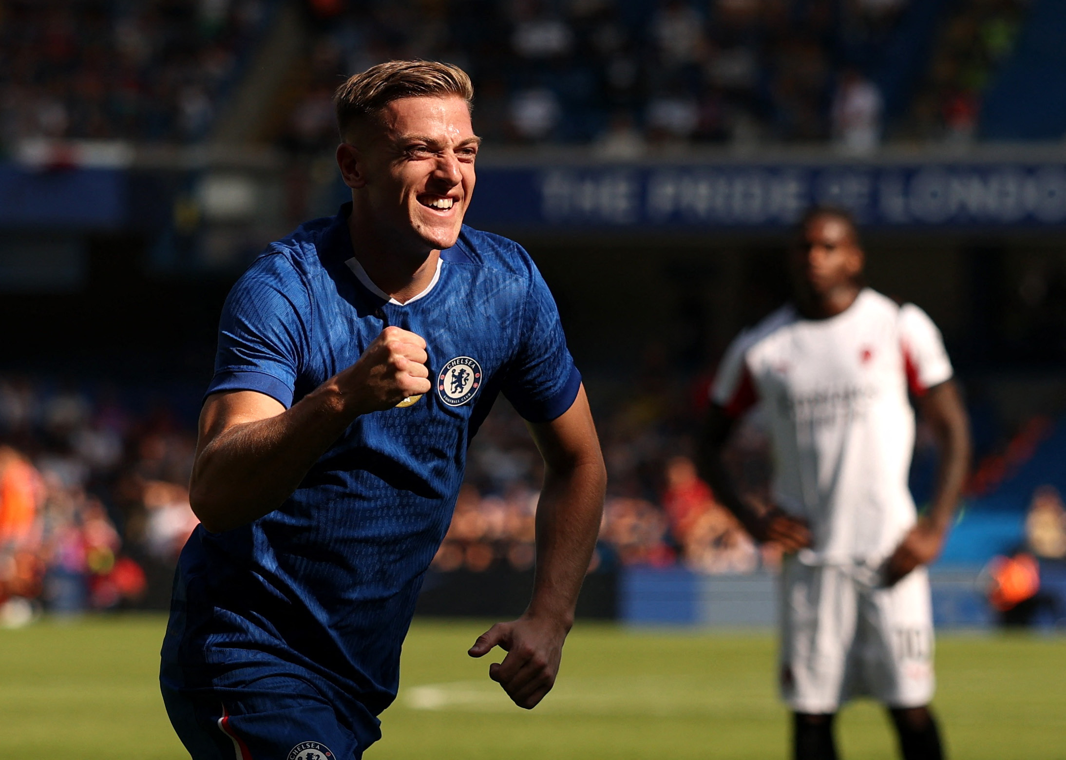 Tân binh toả sáng, Chelsea thắng đậm AC Milan