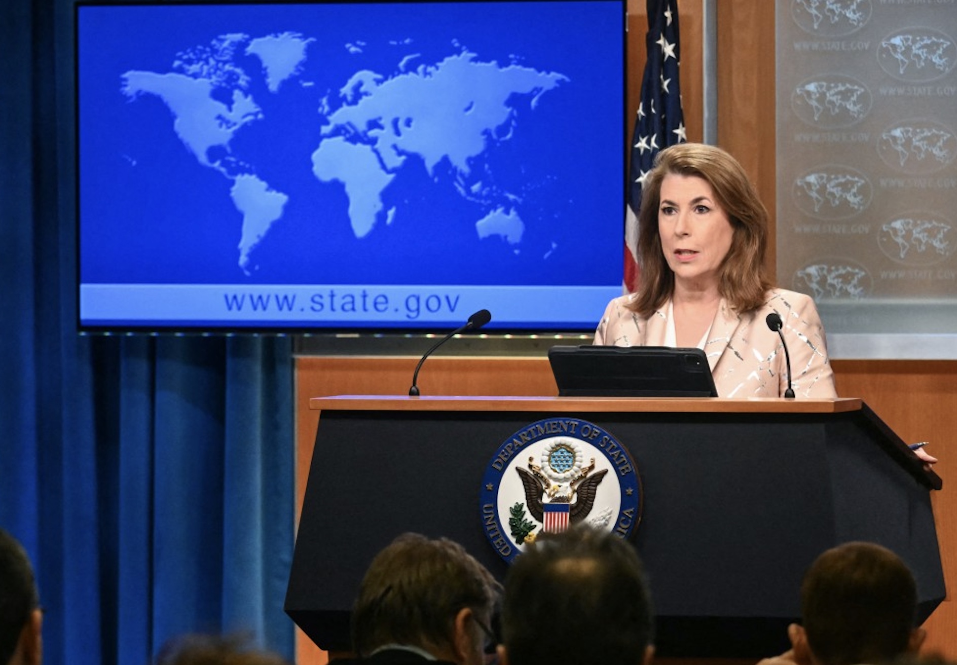 Ông Trump chọn người phát ngôn Bộ Ngoại giao Tammy Bruce làm phó đại sứ ...