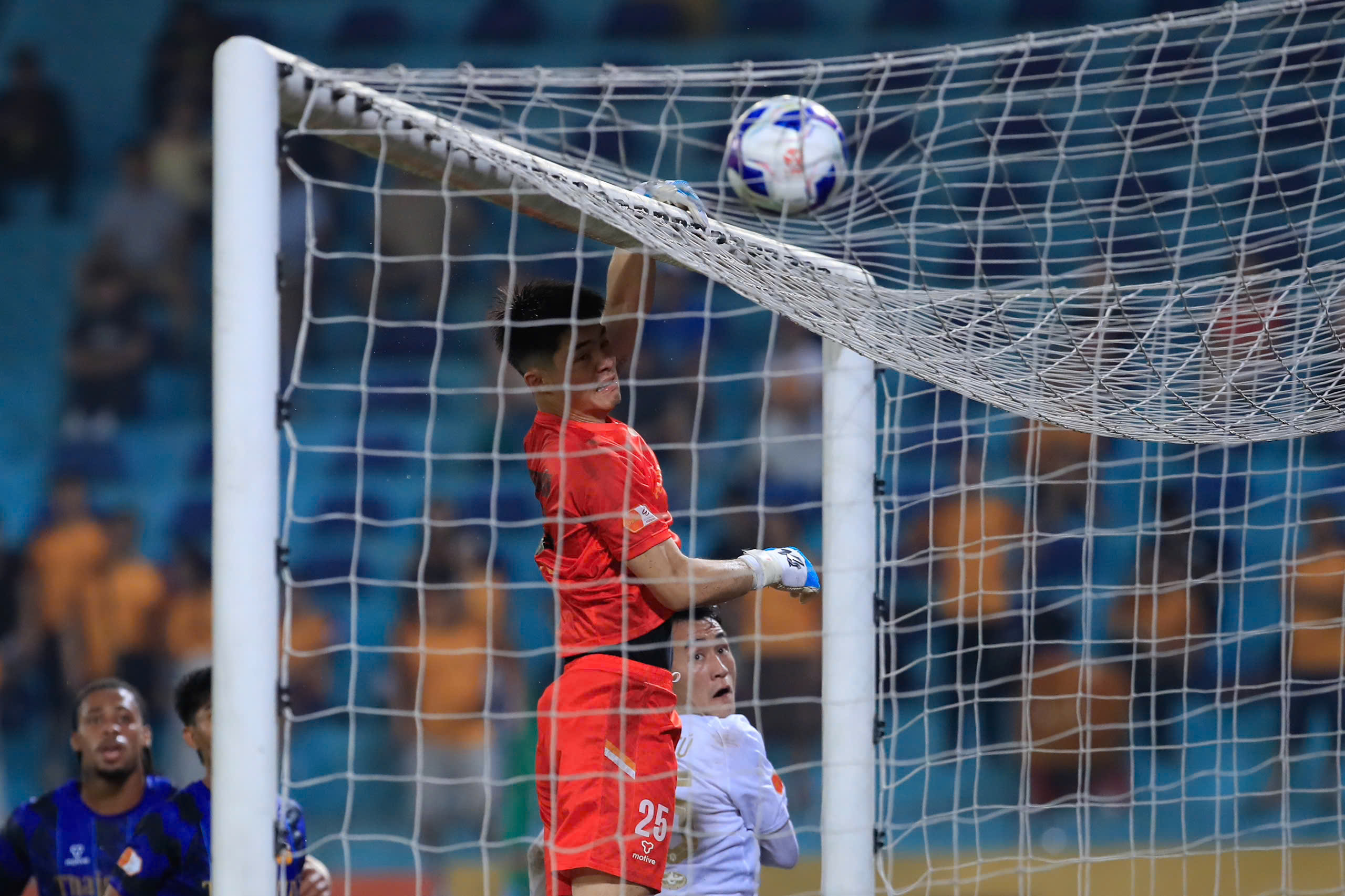 Goalkeeper Trung Kien - new symbol of Hoang Anh Gia Lai Club