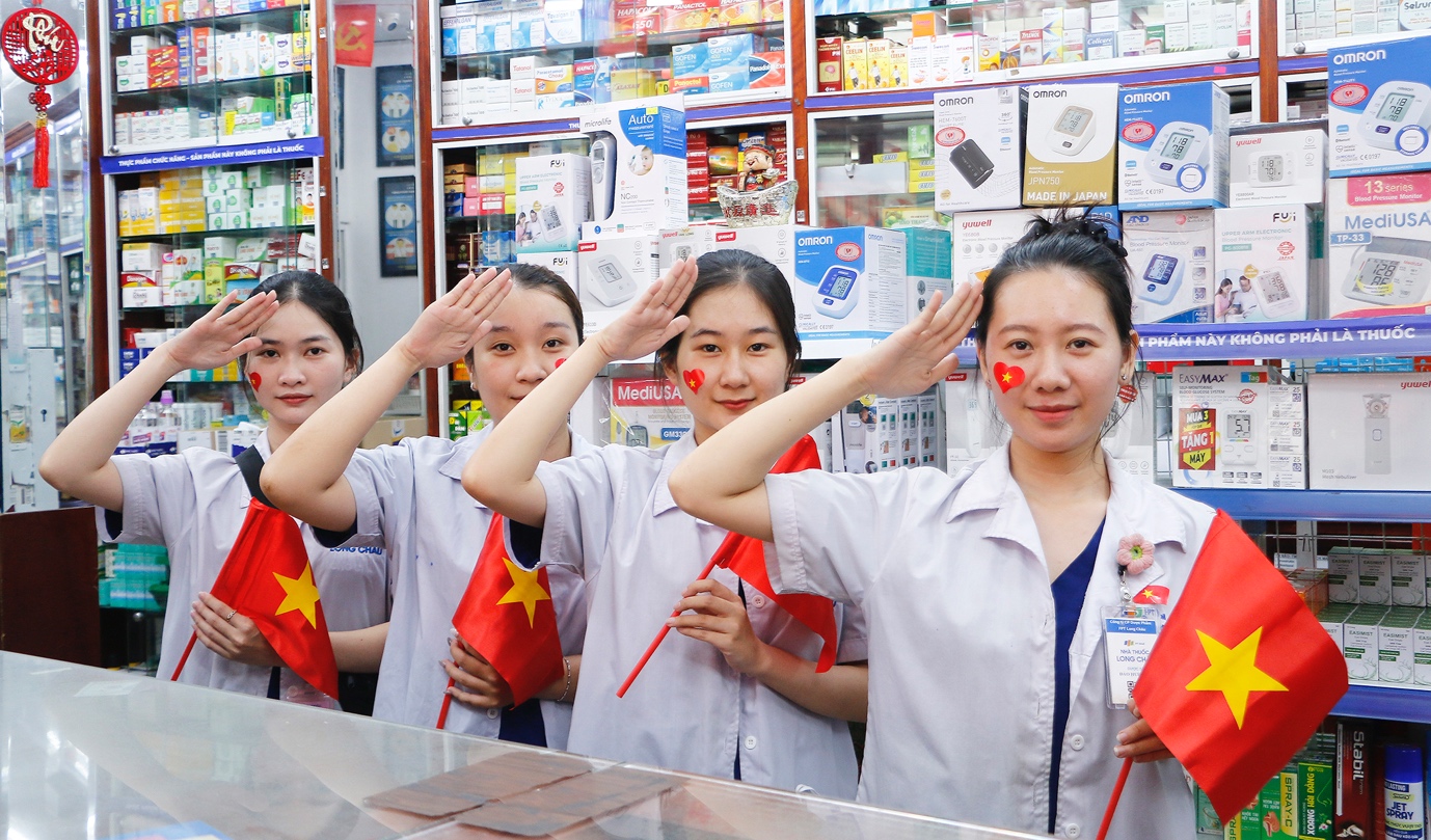 Nhà thuốc Long Châu góp mặt tại Trạm khách A80 - Tuổi Trẻ Online