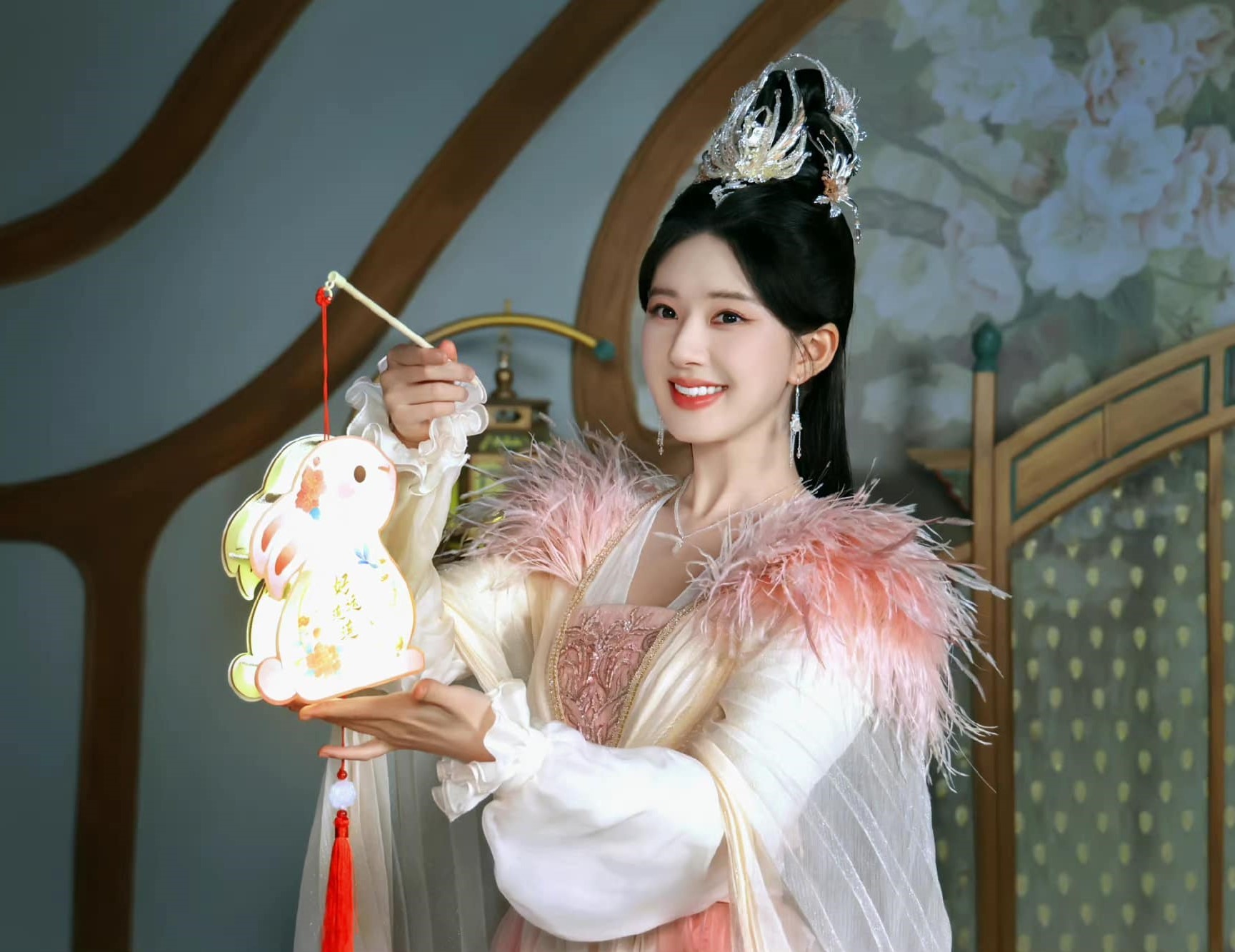 Triệu Lộ Tư bức xúc vì bị oan: 'Cuối cùng lại bị ép đến mức biến tôi ...