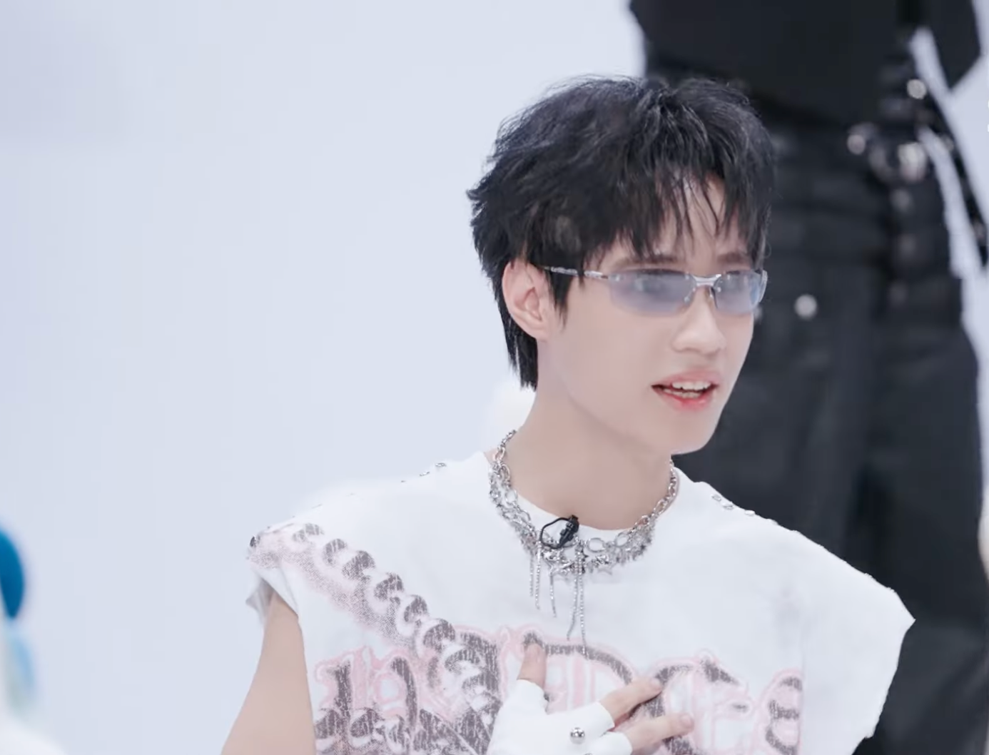 Tập 1 Anh trai say hi: Trấn Thành có thêm cộng sự, Ryn Lee áp lực tâm lý