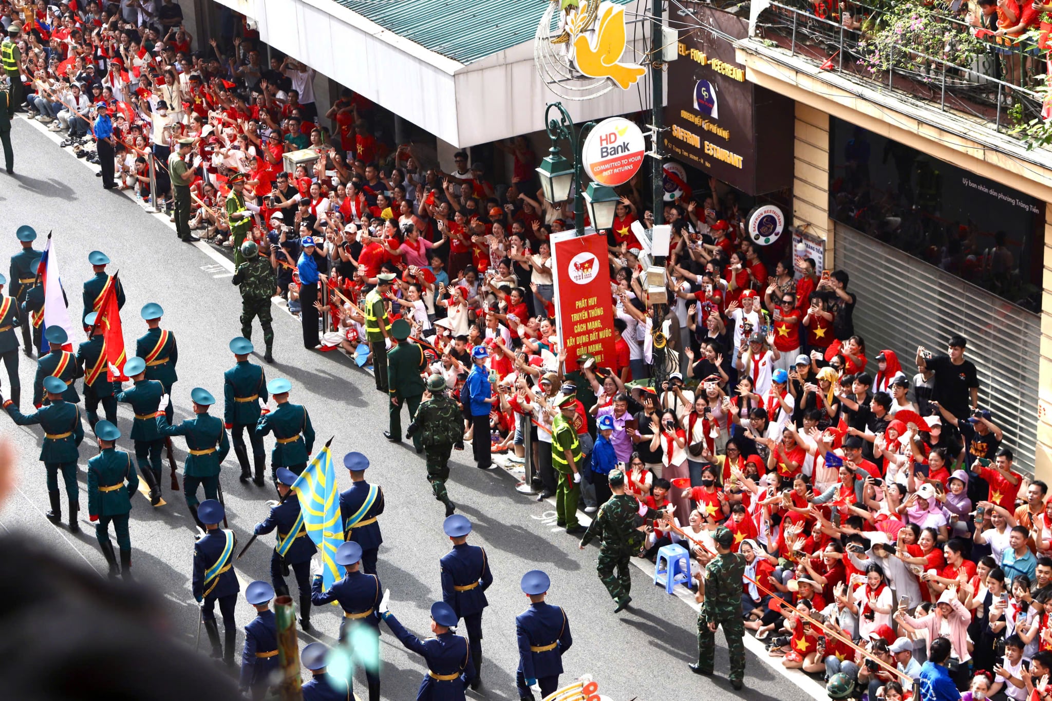 LIVE: Vietnam stages military parade to mark 80th National Day