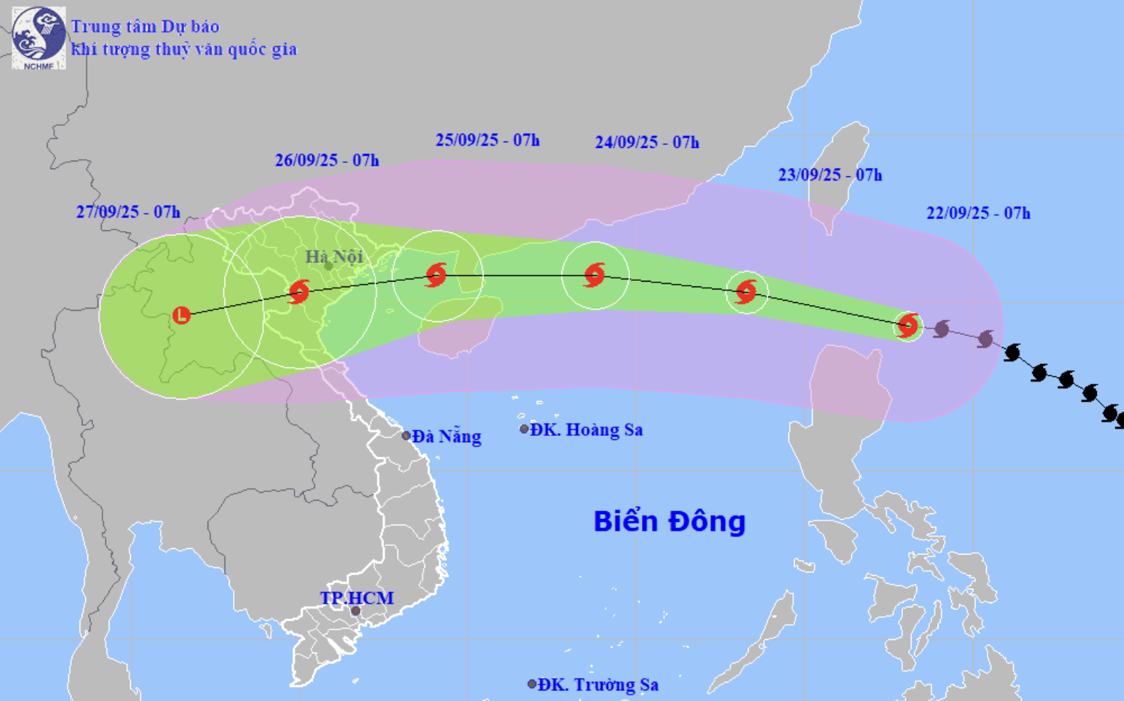Siêu bão Ragasa giống như một bánh xe khổng lồ đang tiến vào Biển Đông ...