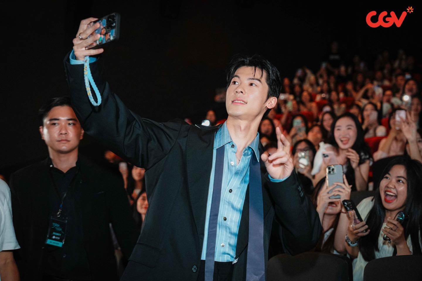 Hứa Quang Hán gây sốt ở Việt Nam vì đẹp trai, tinh tế - Tuổi Trẻ Online