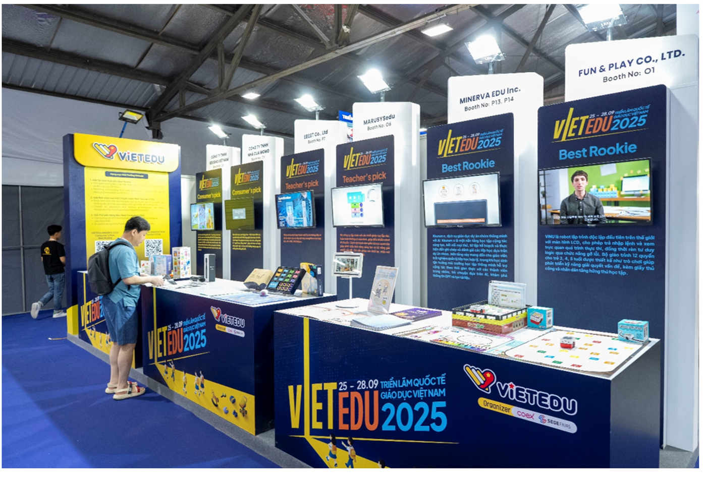Đa dạng sản phẩm công nghệ giáo dục tại triển lãm Vietedu Hanoi 2025 - Tuổi Trẻ Online