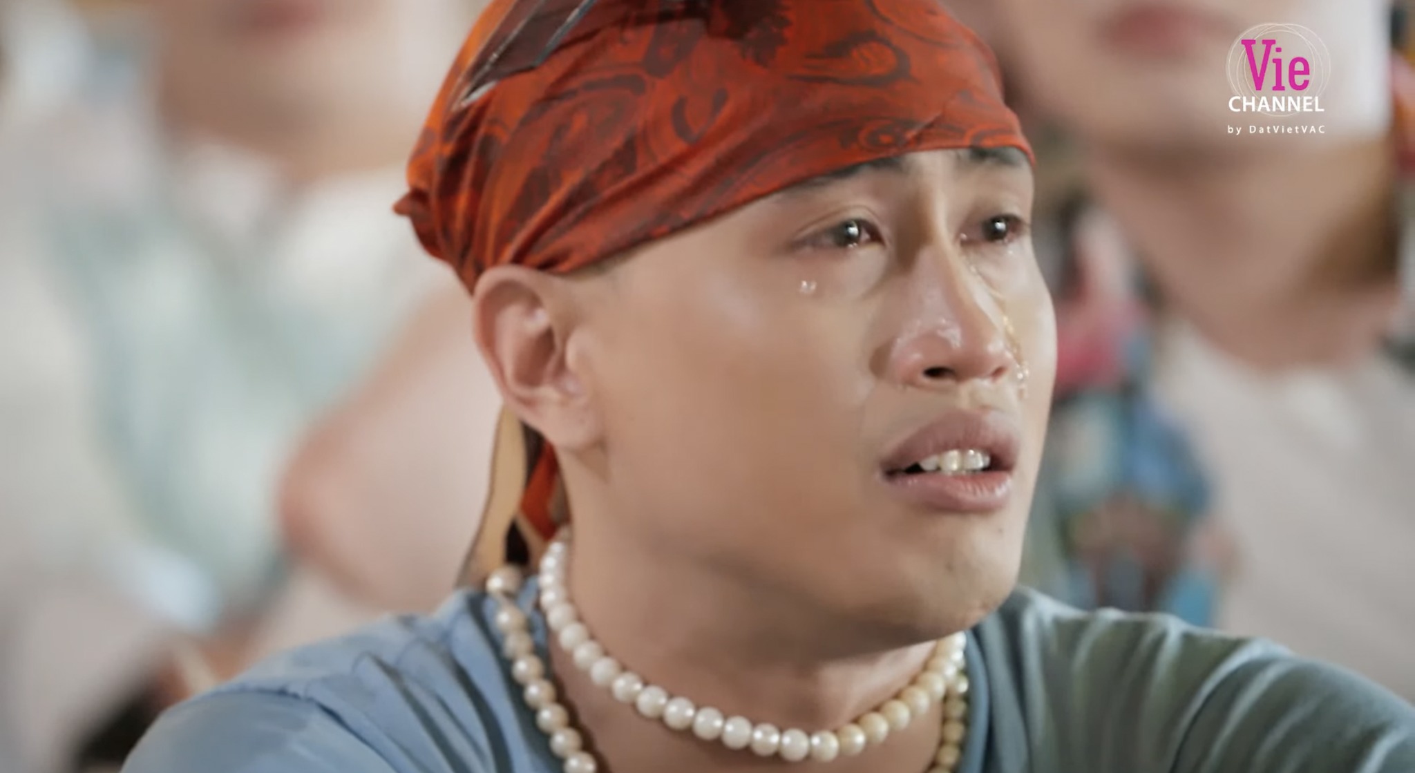 Chuyện gì đang xảy ra khi cả dàn Anh trai say hi viral vì khóc? - Tuổi ...