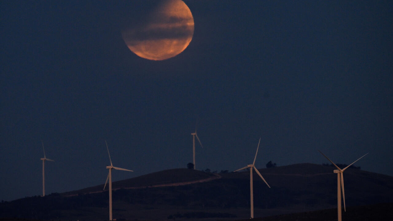 Total lunar eclipse to bring ‘Blood Moon’ over Vietnam