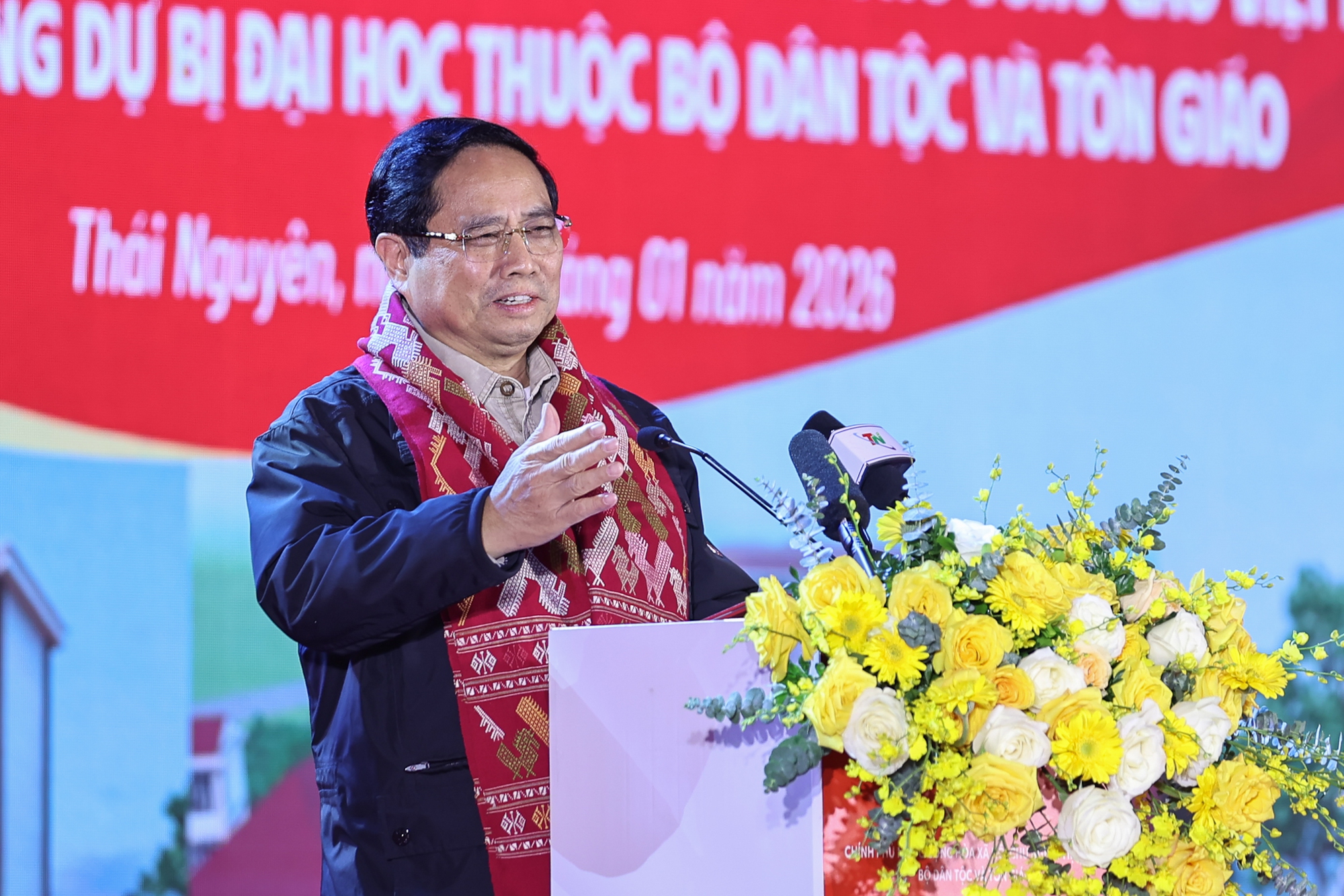 The Prime Minister attends the groundbreaking ceremony for projects ...