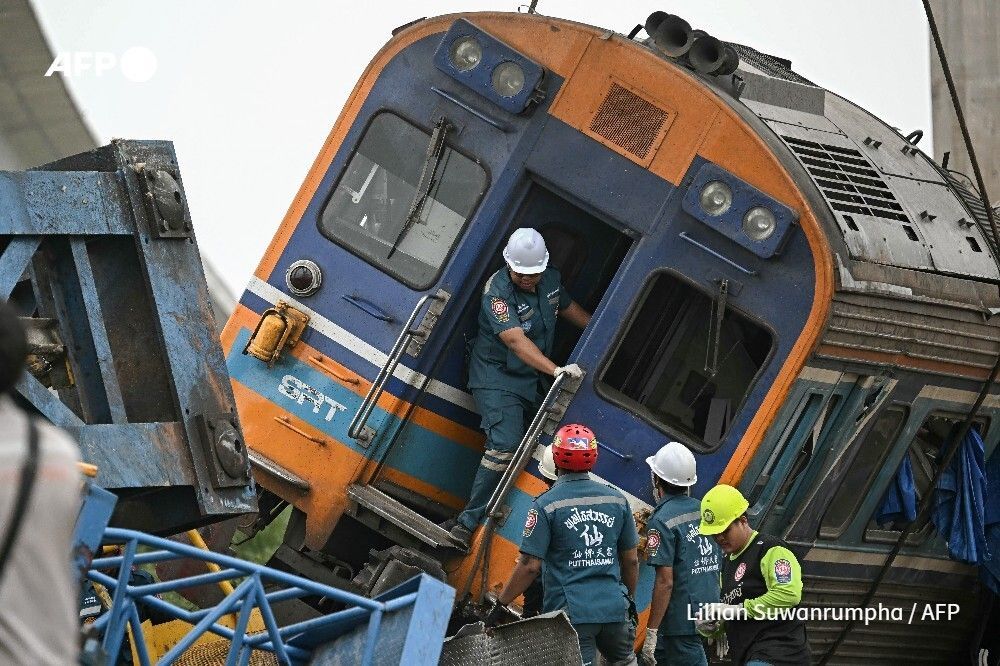 Some saved, some not: rescuers face Thai train crash havoc