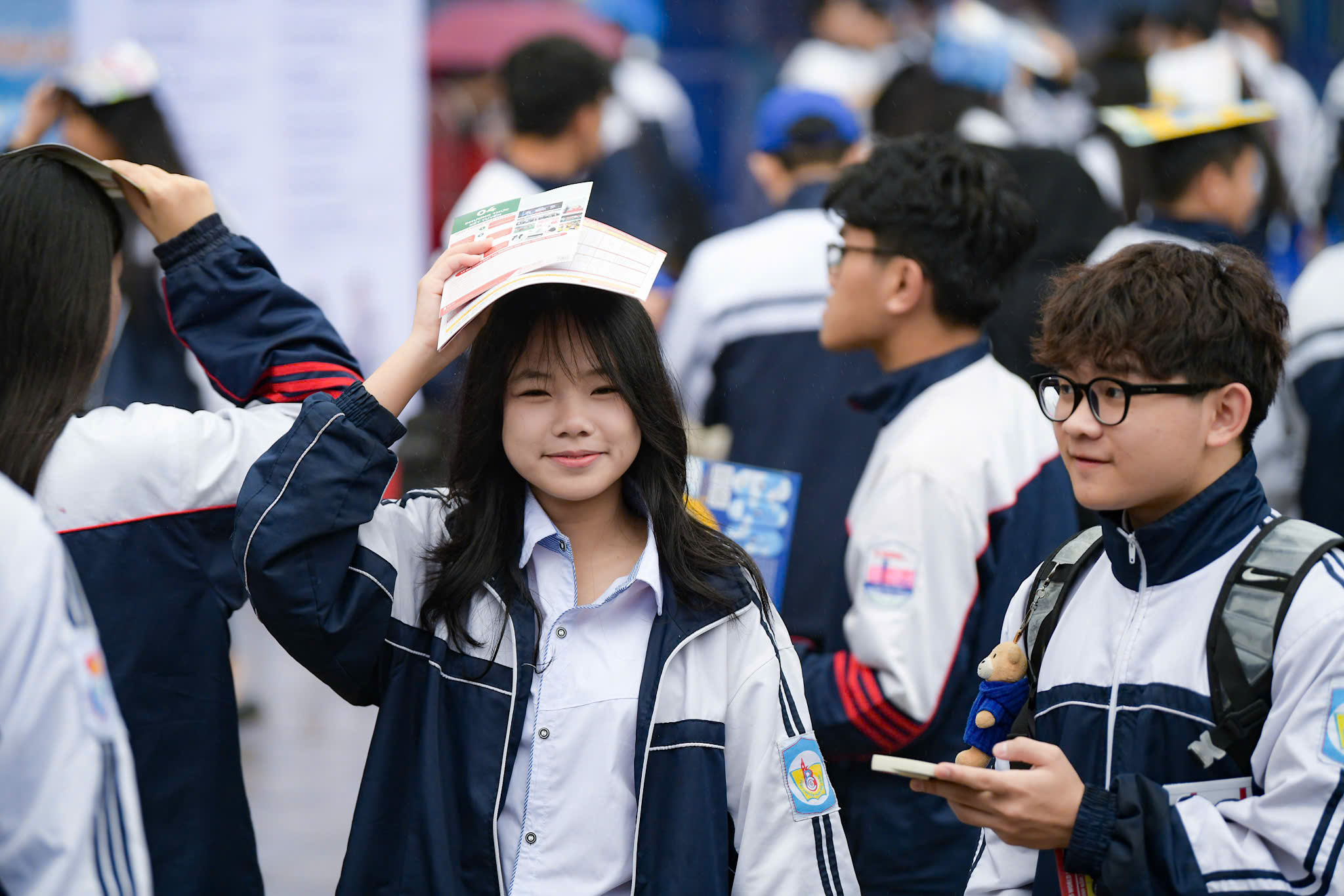 Nghe An'da 2026 Üniversite Giriş Danışmanlığı: Yaklaşık 100 stant ...