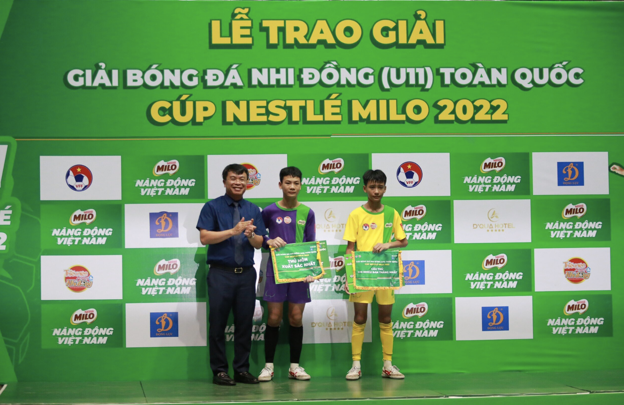 ស្តារអាយុពិតរបស់កីឡាករល្អបំផុតក្នុងការប្រកួត U13 ថ្នាក់ជាតិ។