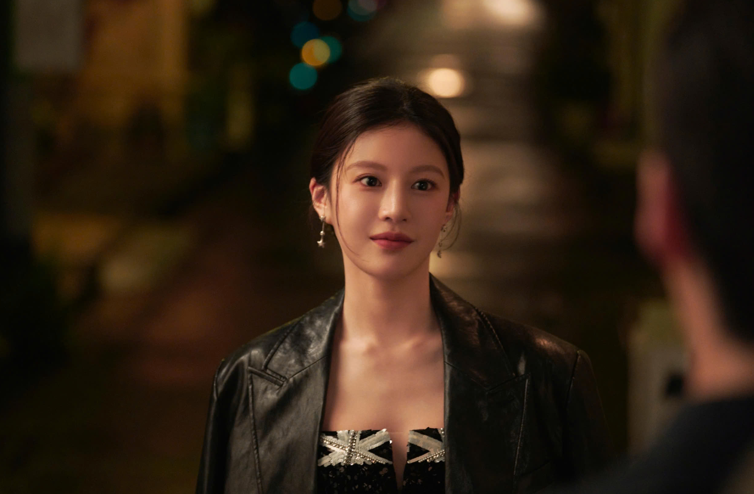 Tủ đồ sang xịn của Go Youn Jung trong Tiếng yêu này, anh có dịch được không? có cả thương hiệu ...