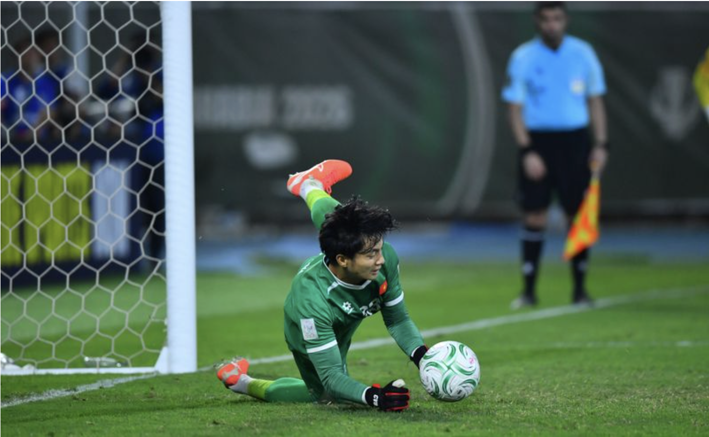 The new generation of outstanding goalkeepers in Vietnamese football ...