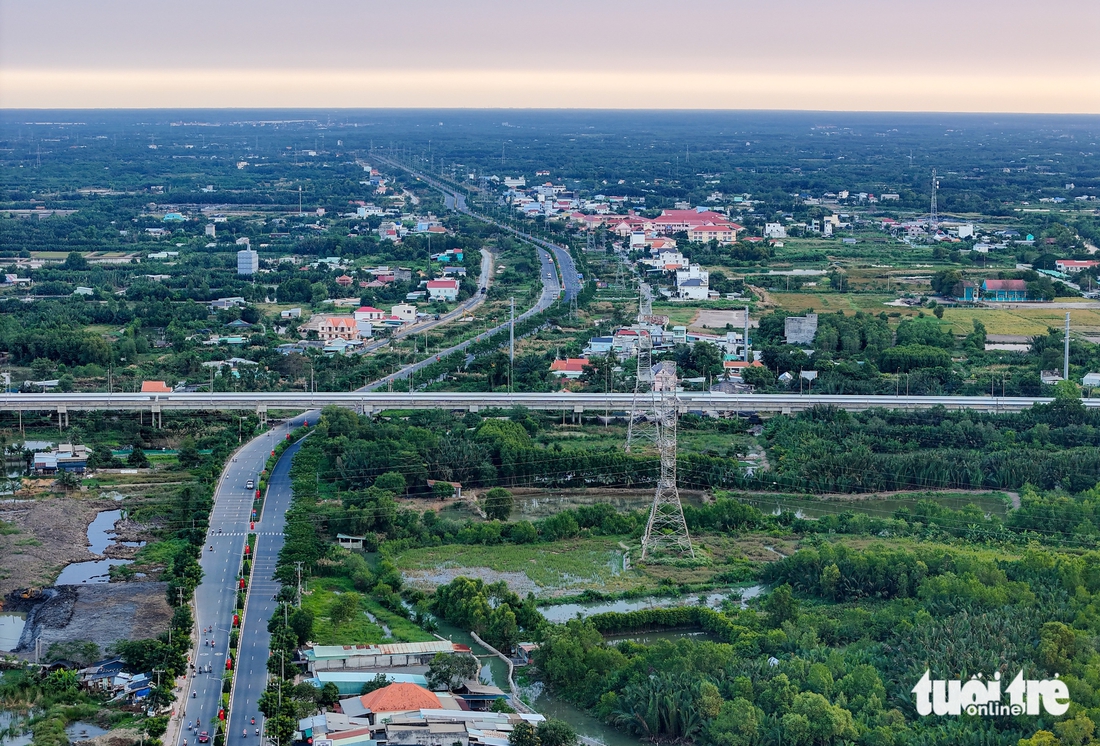 Construcción del intercambiador de la autopista Can Gio mediante el ...