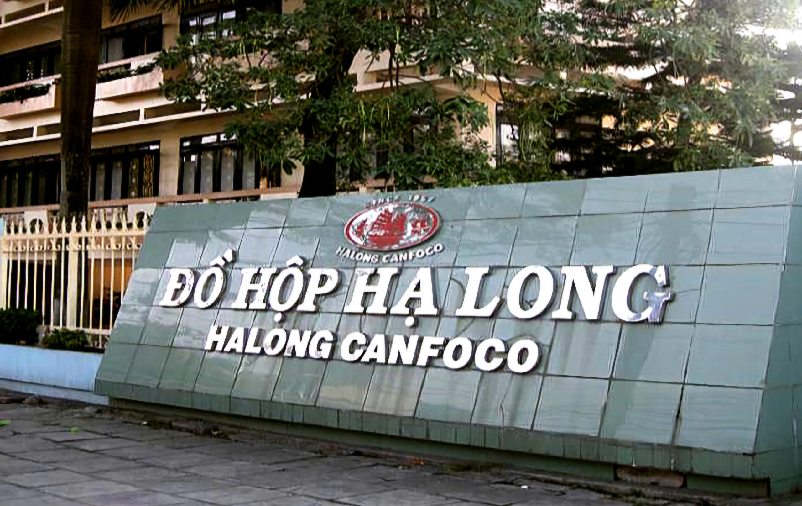 Supermarkeder trekker samtidig tilbake produkter fra Ha Long Canned ...