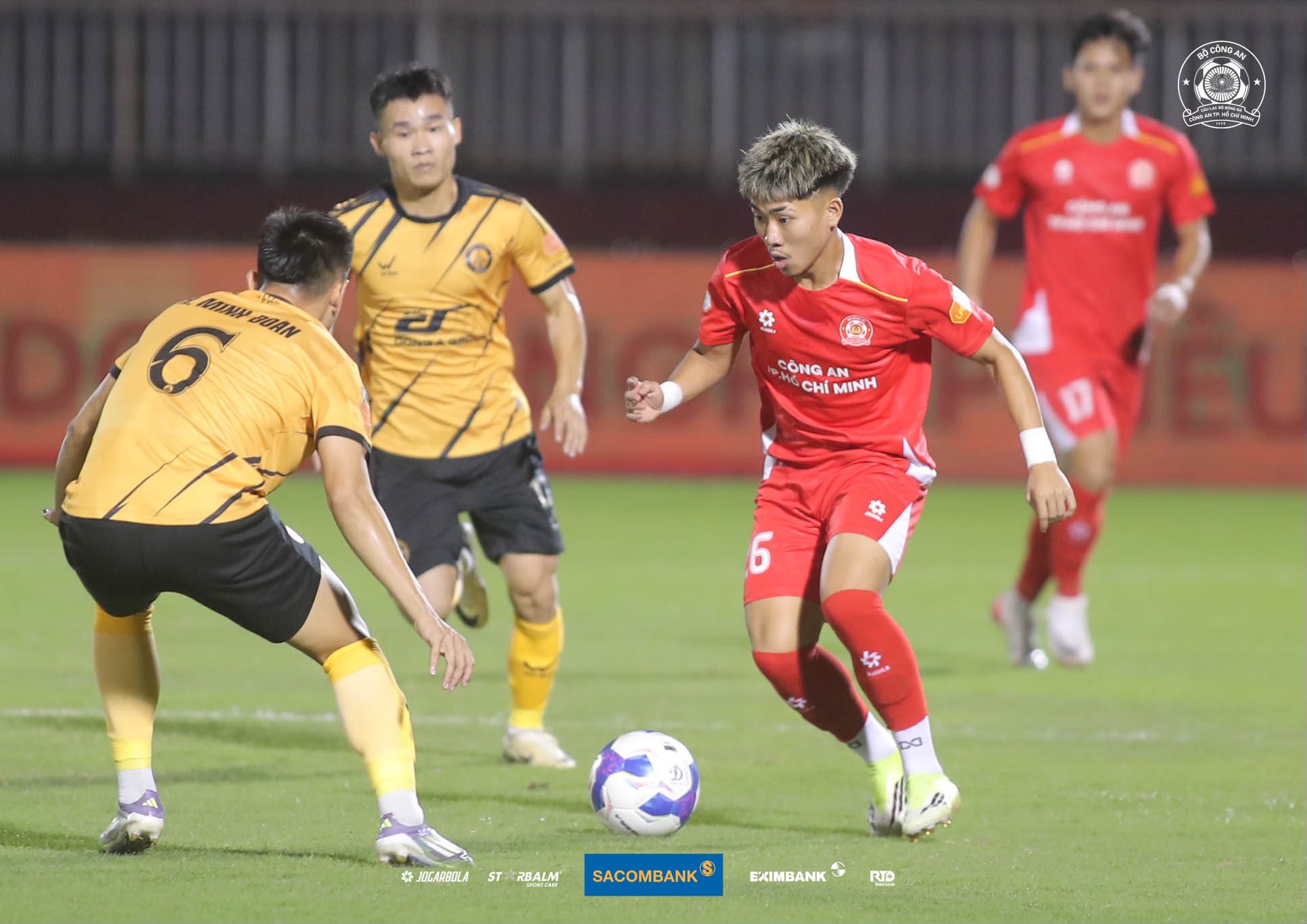 Việt kiều Khoa Ngô: Khoác áo U23, tuyển Việt Nam là giấc mơ - Tuổi Trẻ ...