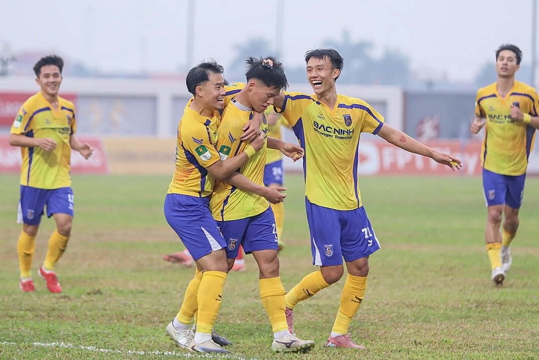 Thua ngược Bắc Ninh, Quảng Ninh xa dần tấm vé trở lại V-League - Tuổi ...