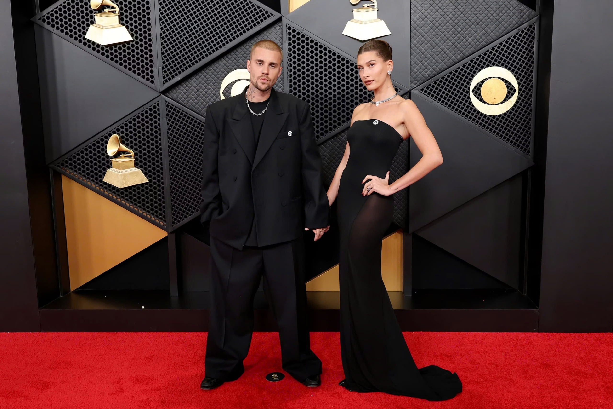 Justin Bieber looked effortlessly chic on the red carpet.