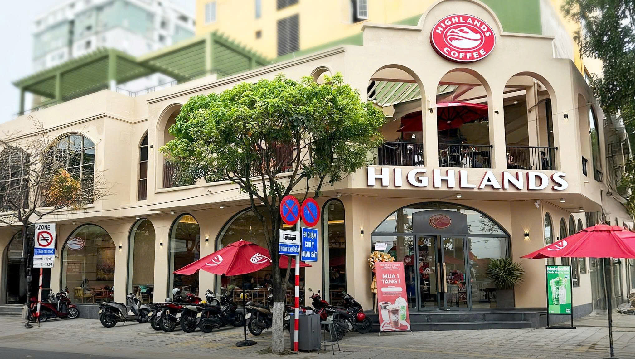 Highlands Coffee reveals the huge amount of money it earns from nearly ...