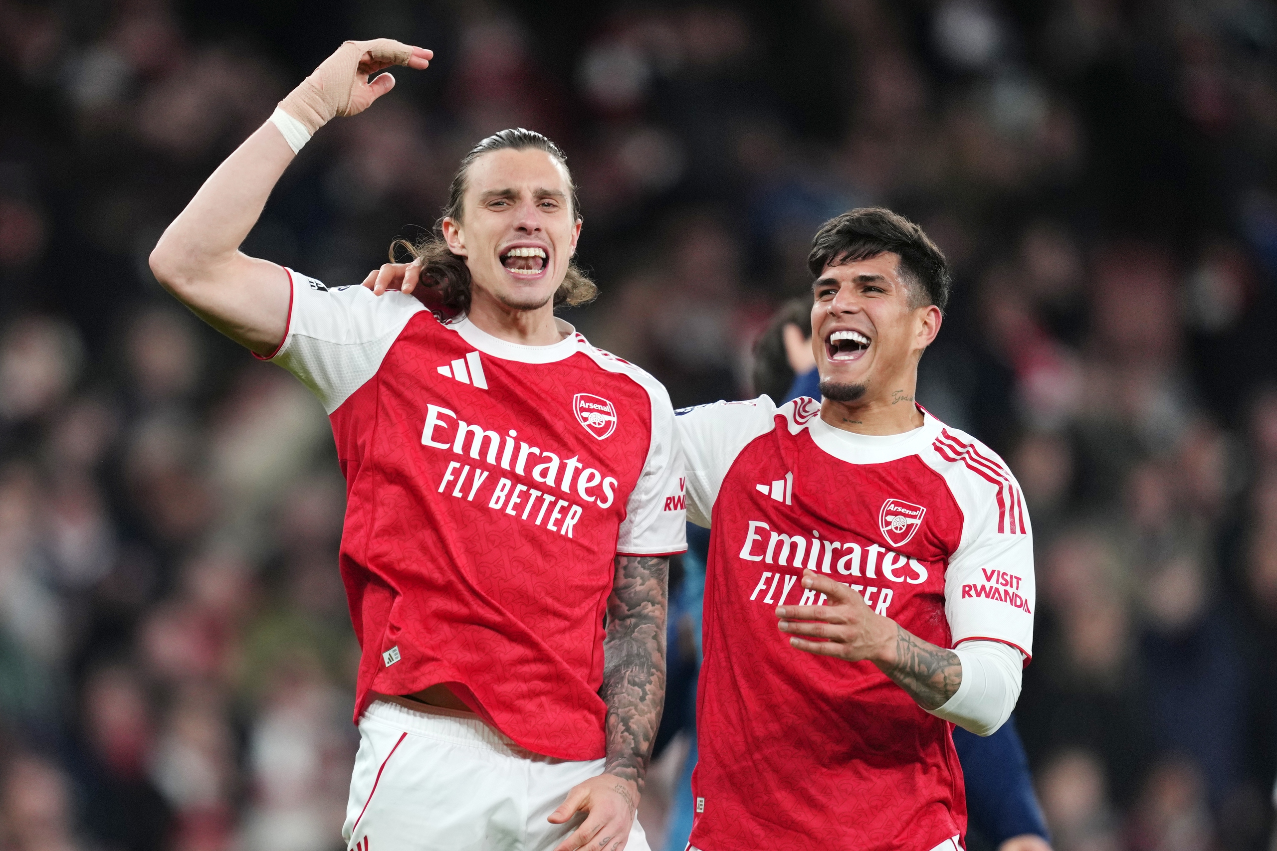 Arsenal ve şampiyonluk zaferi, duygu dolu bir iniş çıkış dönemiydi.