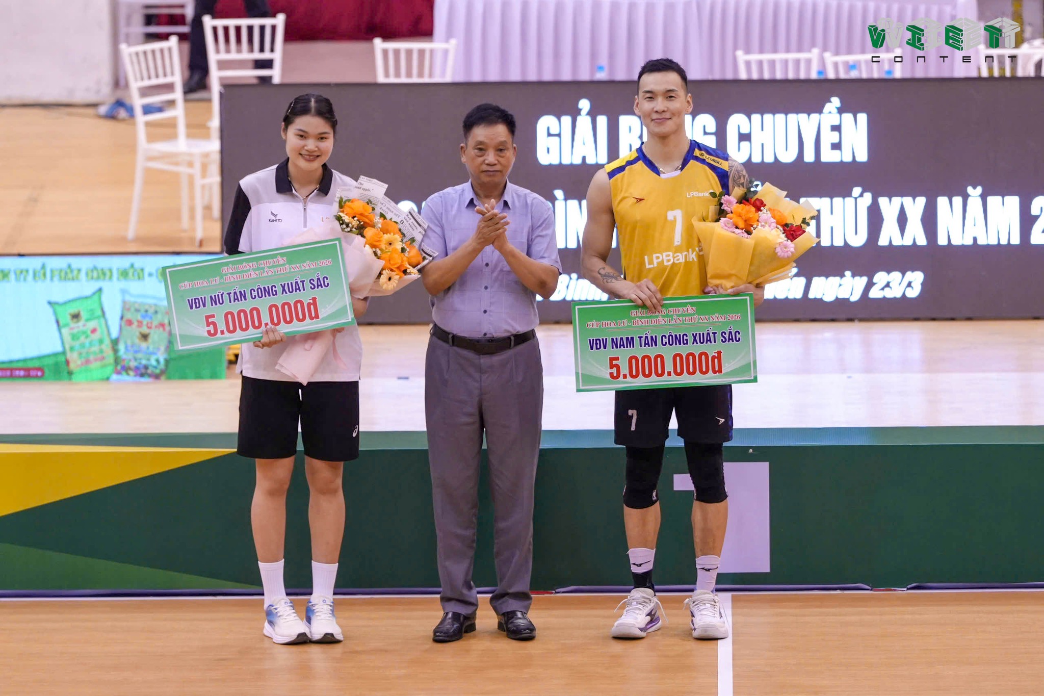 Controversy over individual awards at the Hoa Lu Volleyball Cup.