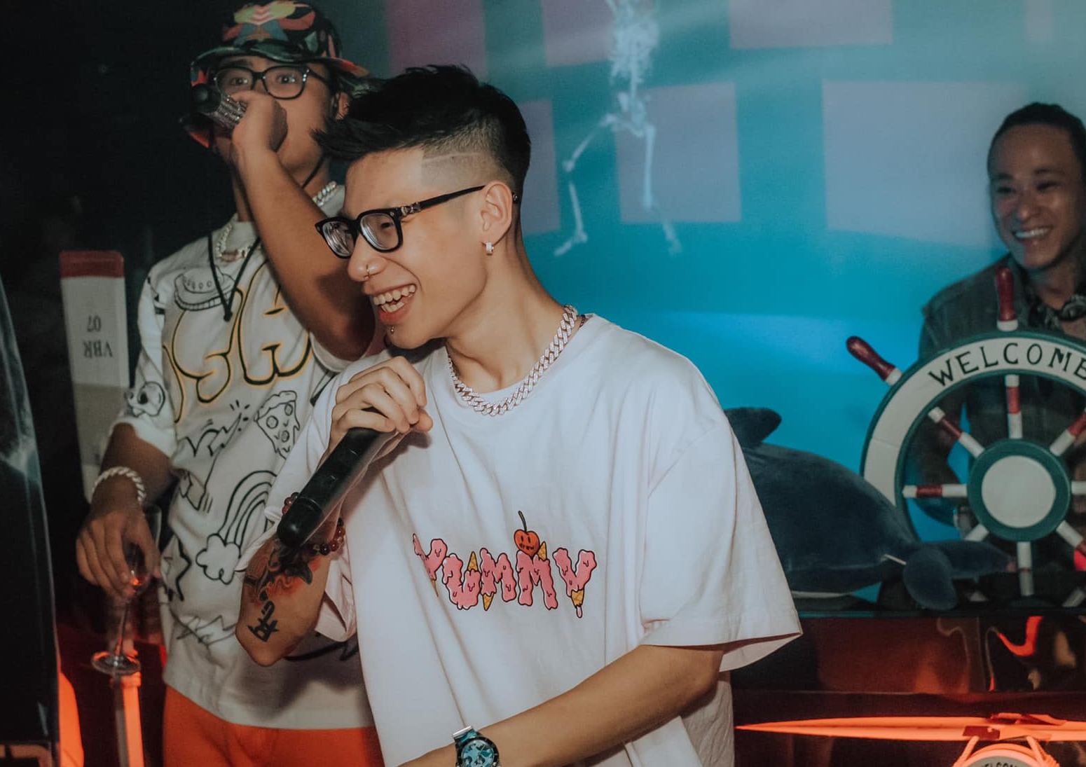 MCK's remake of 'Walking Through Hong Kong in 1999' attracts millions ...