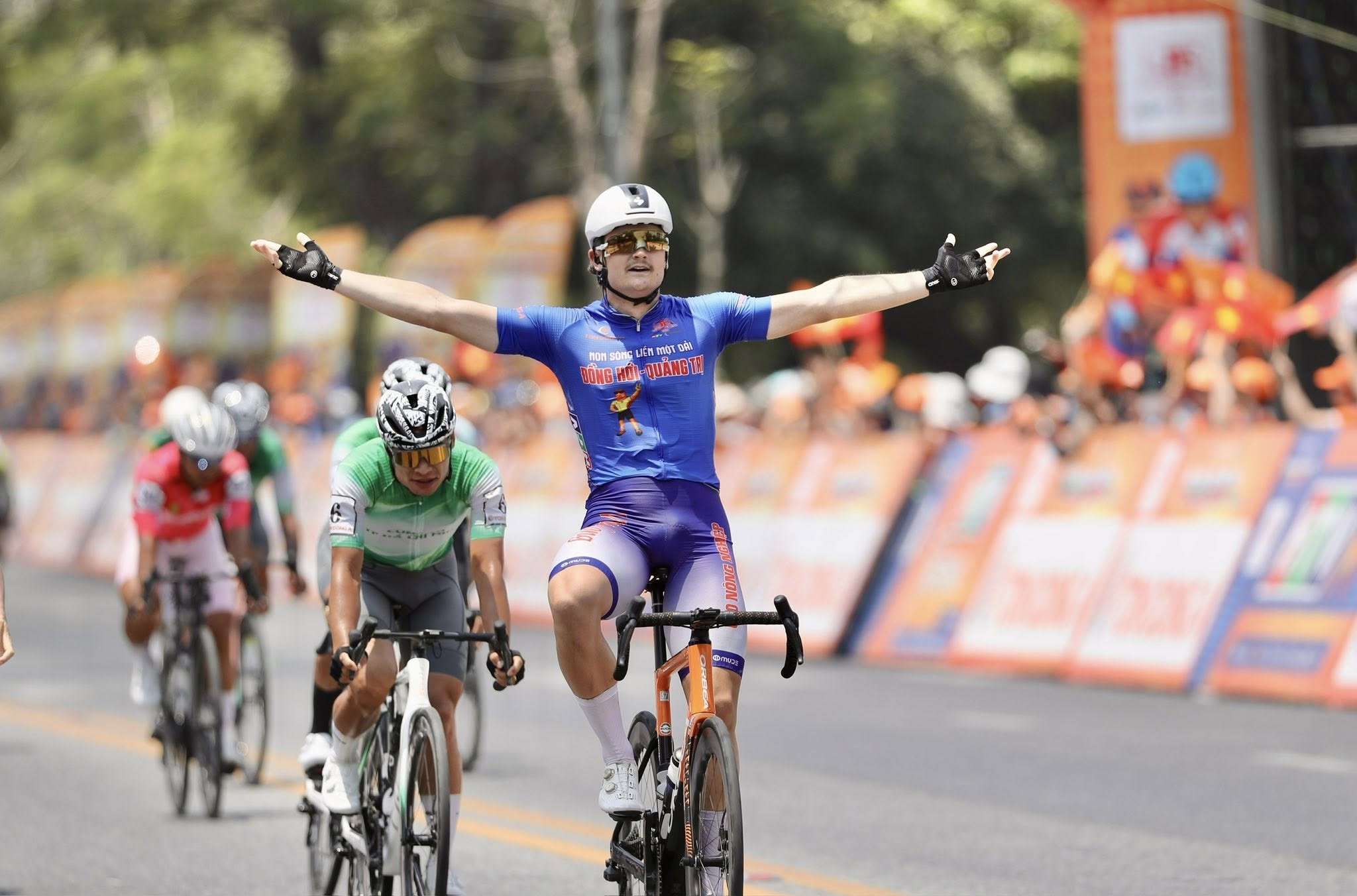 Vietnamese cyclist earns impressive bonus points for solo performance ...