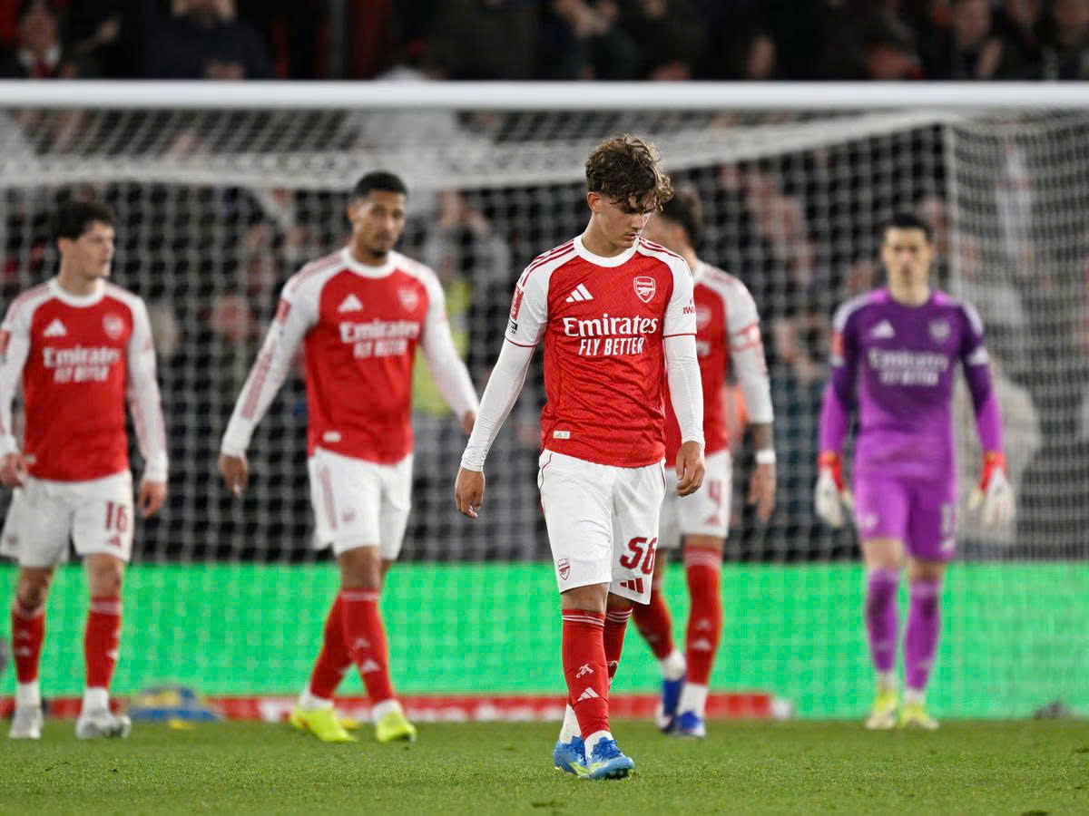 CĐV dọa kiện Arsenal sa sút phong độ làm mình tổn thương - Tuổi Trẻ Online
