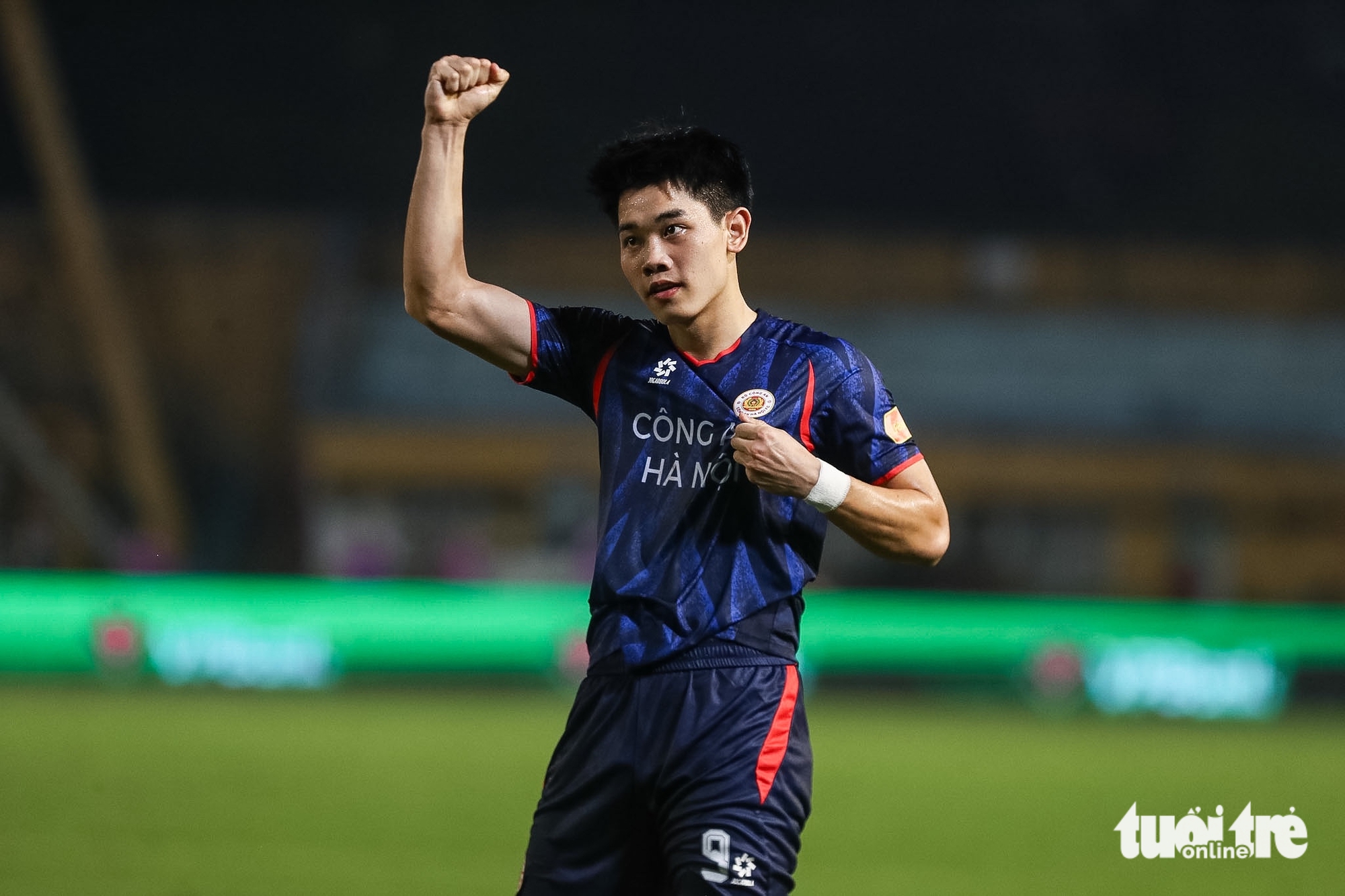 Dinh Bac marcou em 5 partidas consecutivas da V-League.