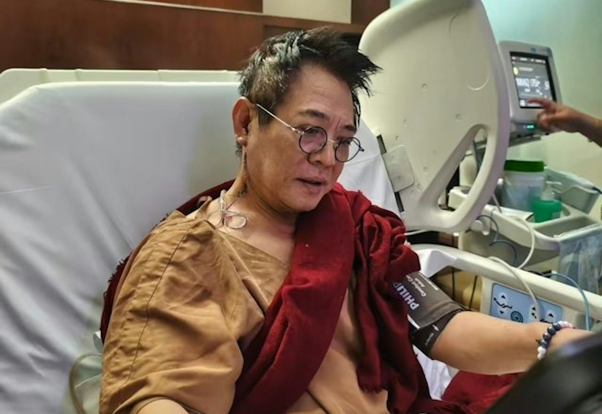 Jet Li is upset by rumors of 'reversing the aging process'.