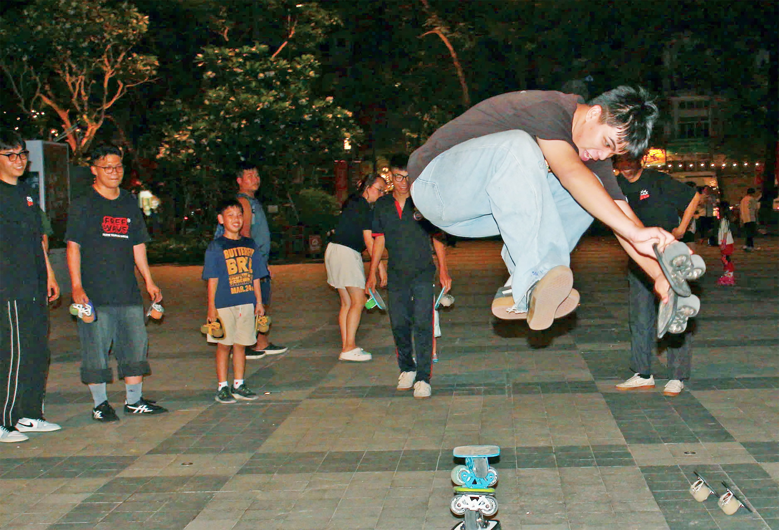 Lướt gió cùng Freeline skates