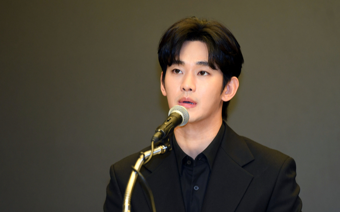 Kim Soo Hyun phản công kịch liệt - Tuổi Trẻ Online