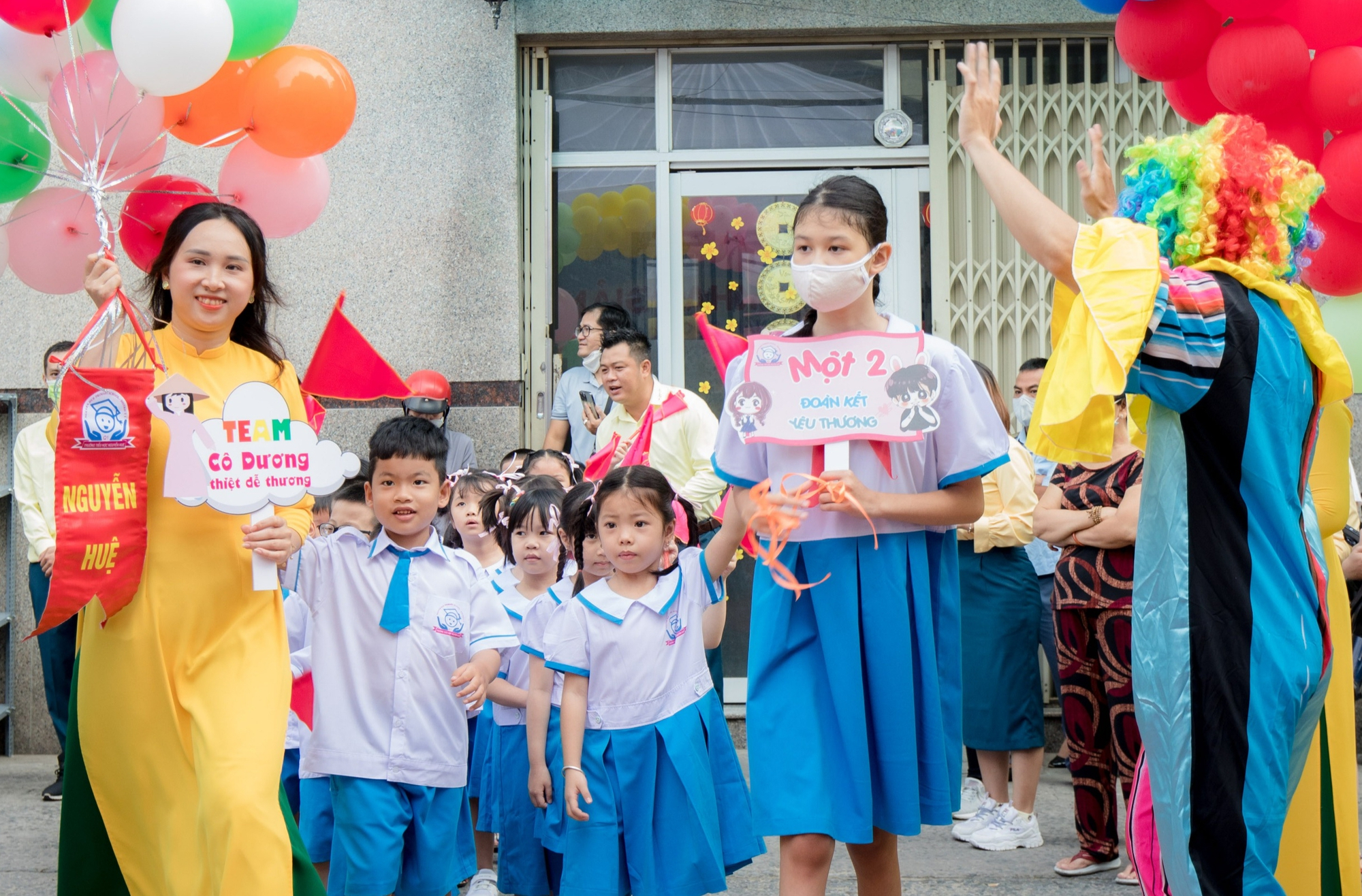 7 steps to register online for 1st and 6th grade in Ho Chi Minh City.