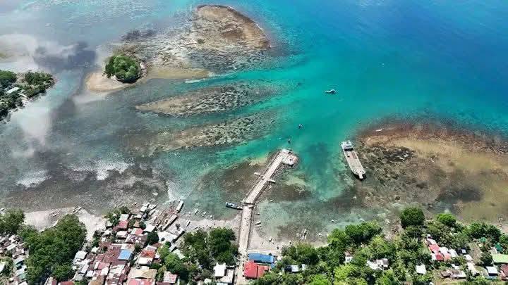 Seabed rises 2 meters after devastating earthquake in the Philippines.