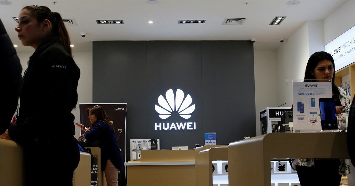 Ông Trump bàn vấn đề Huawei với CEO 7 công ty công nghệ hàng đầu - Tuổi ...