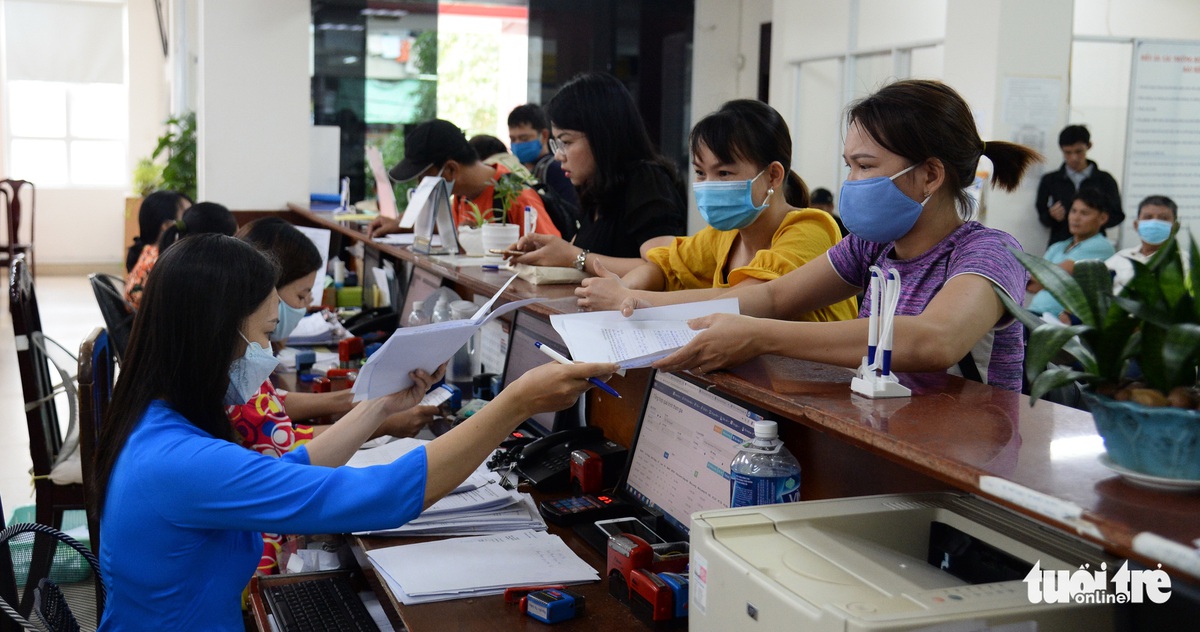 Làm gì để hạn chế rút bảo hiểm xã hội 1 lần? - Tuổi Trẻ Online